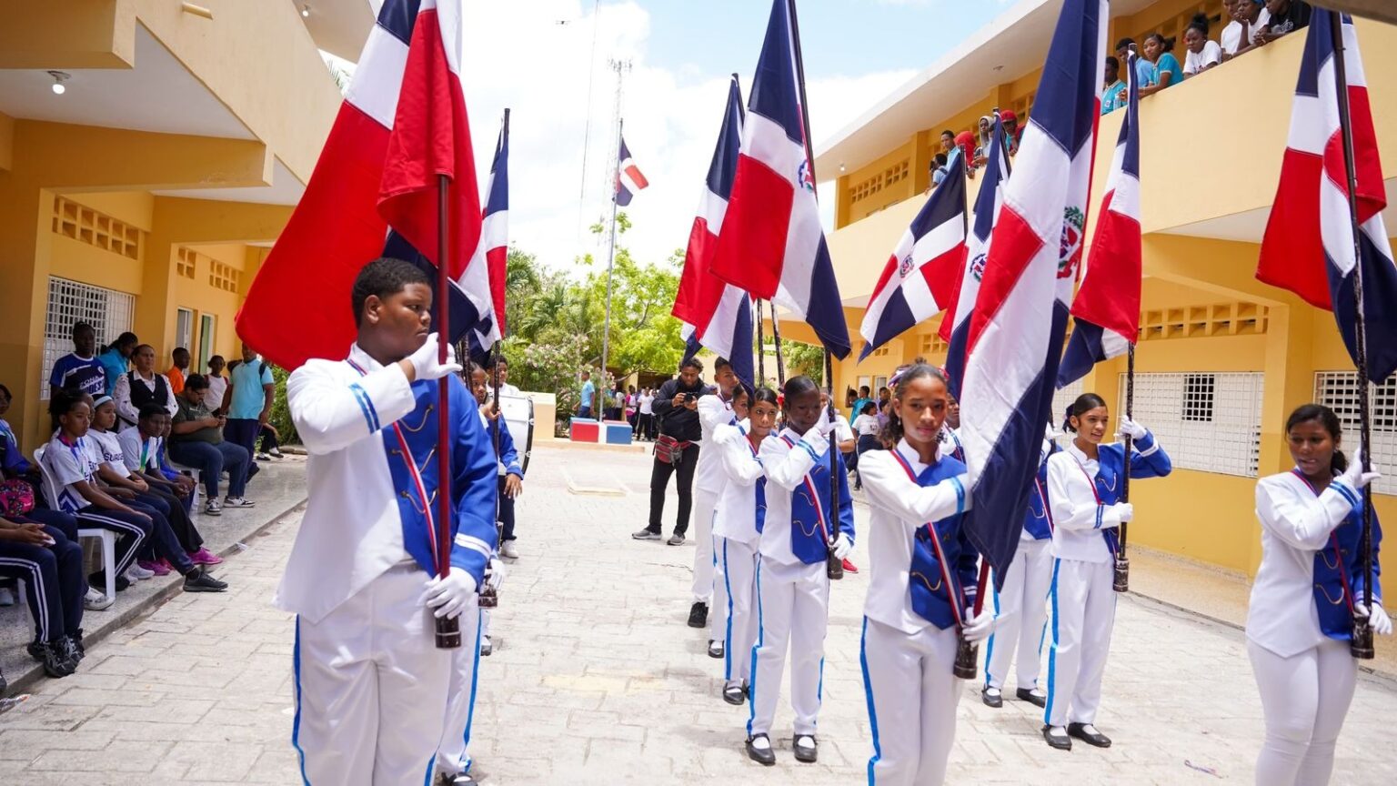 Inefi lleva utilería deportiva a 10 centros educativos de la frontera ...